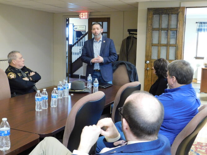 Stoltzfus visits Belmont County | News, Sports, Jobs - The Times Leader